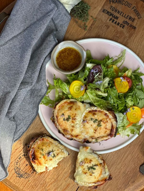 Chèvre Chaud Recipe – Smelly Cheese Co.