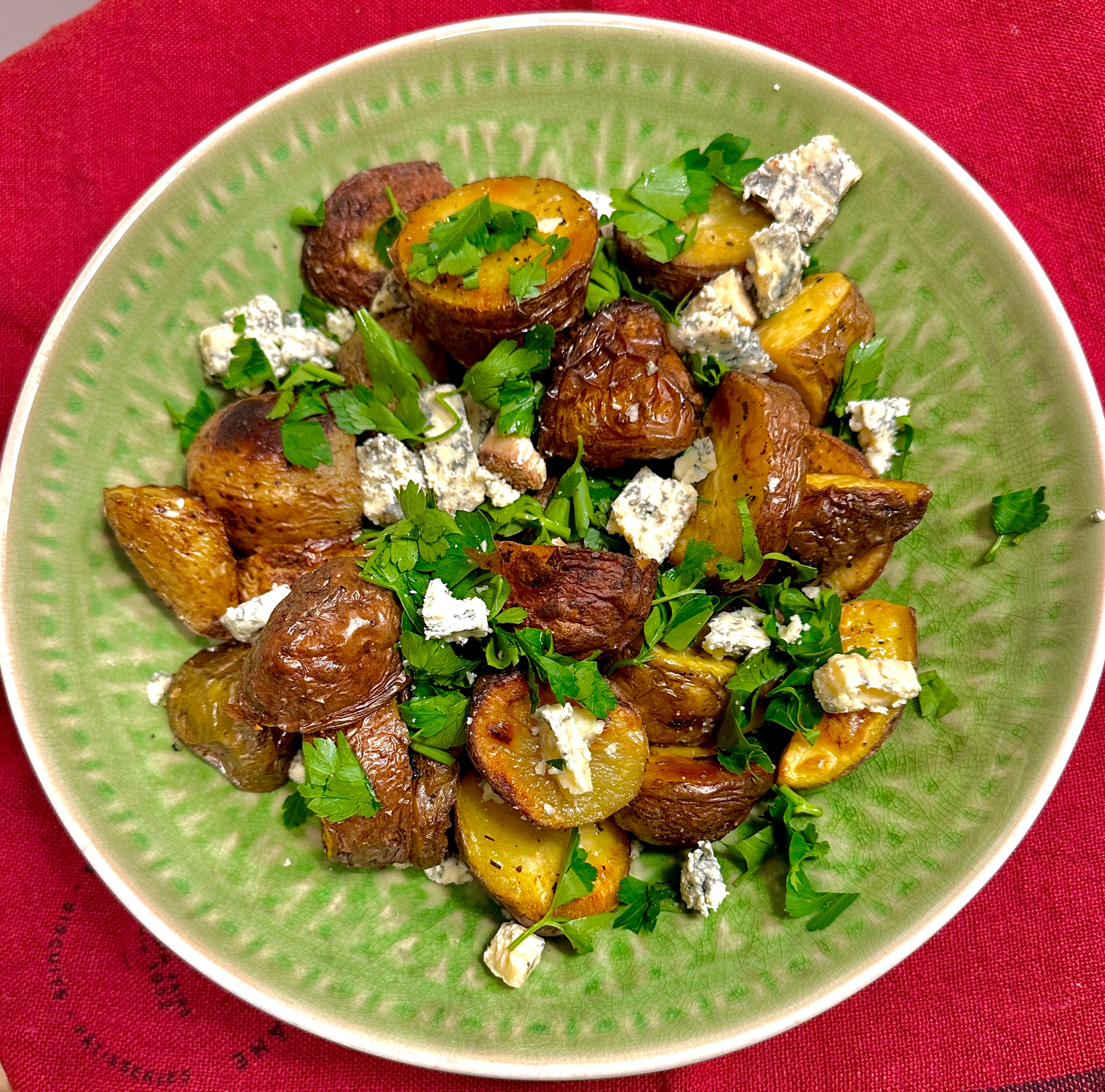 Roasted Potatoes with Crumbled Stilton – Smelly Cheese Co.